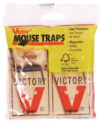 VICTOR WOODEN MOUSE TRAPS [2PK] | MB Country Living